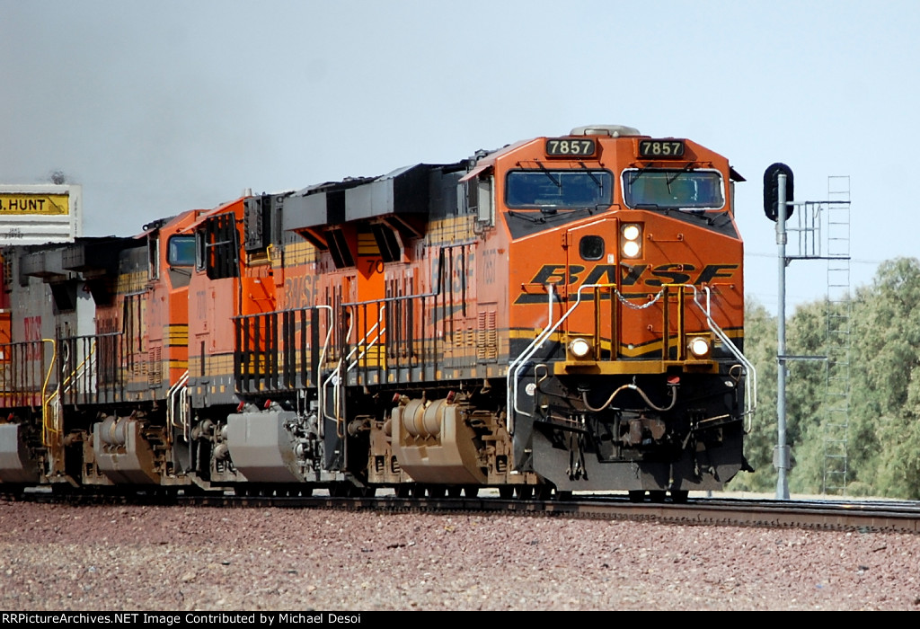 BNSF ES-44DC #7857 leads an eastbound intermodal